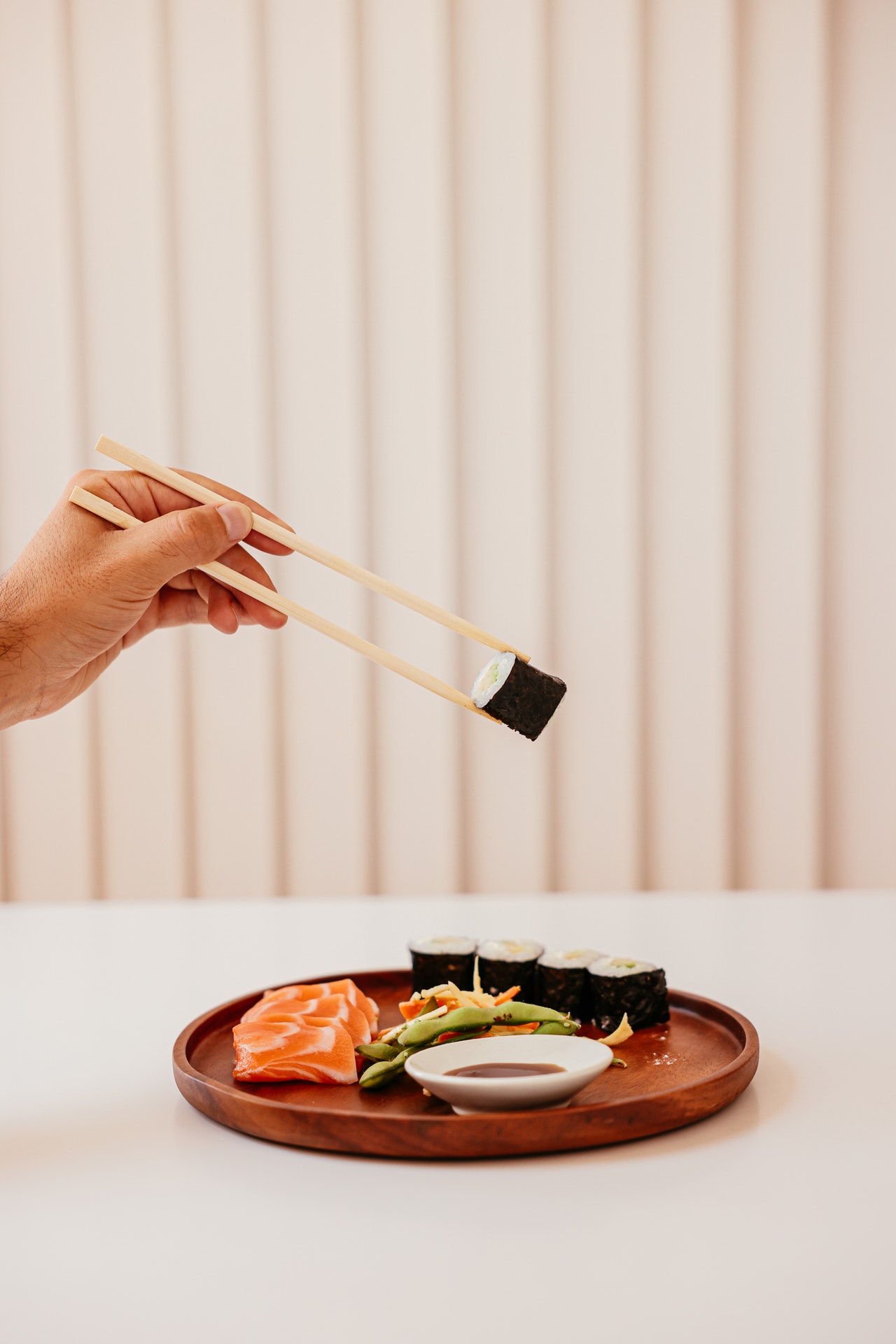 Sushi vs. Sashimi, Which is Easier to Eat?